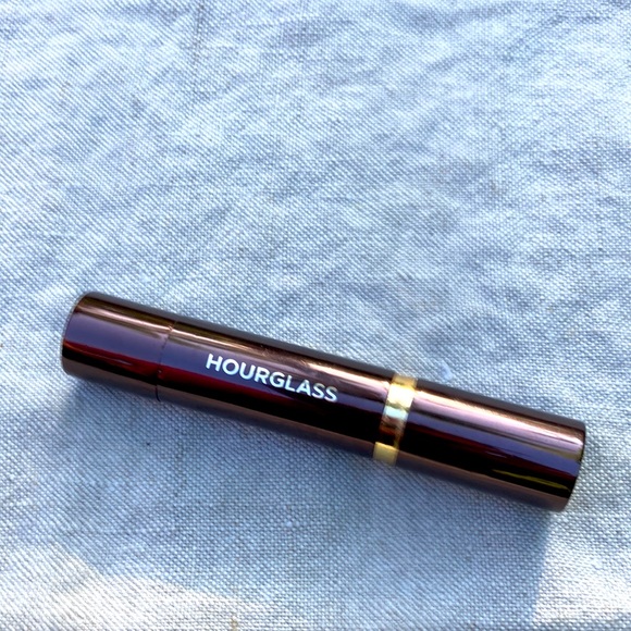 Hourglass | Makeup | Hourglass Girl Lip Stylo Seeker | Poshmark